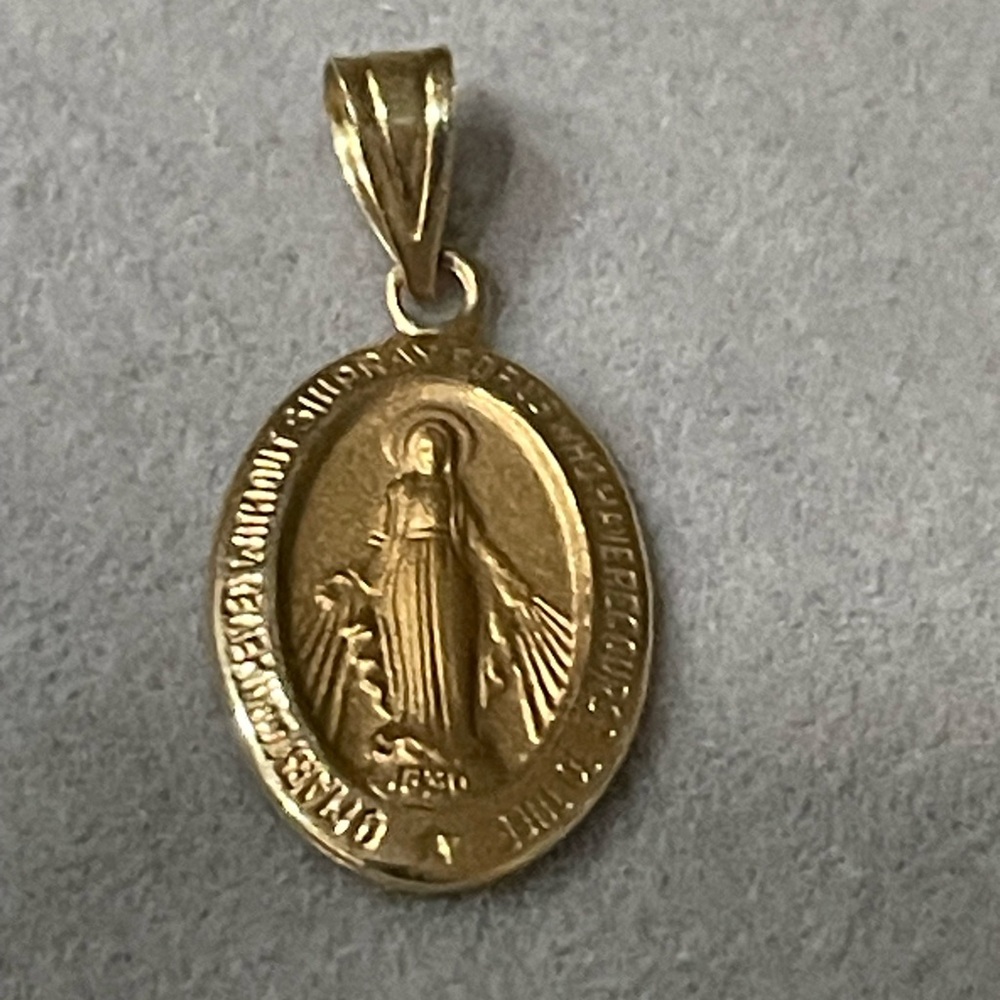 14k Yellow Gold Solid Mother Mary Medal Charm/ Pendan… - Gem